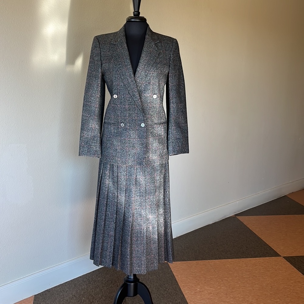 Freedberg Of Boston Vintage Wool Tweed Suite. Preloved - Gem